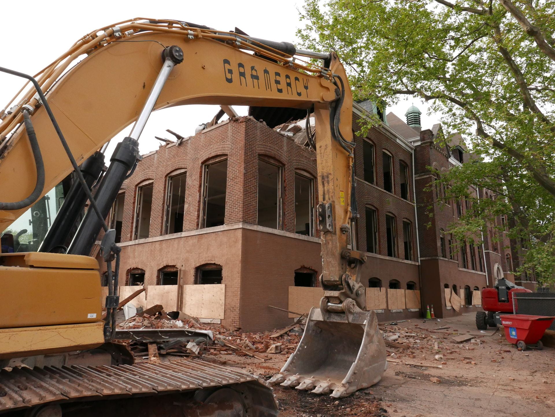 Warren Street School Demolition – Myles Zhang